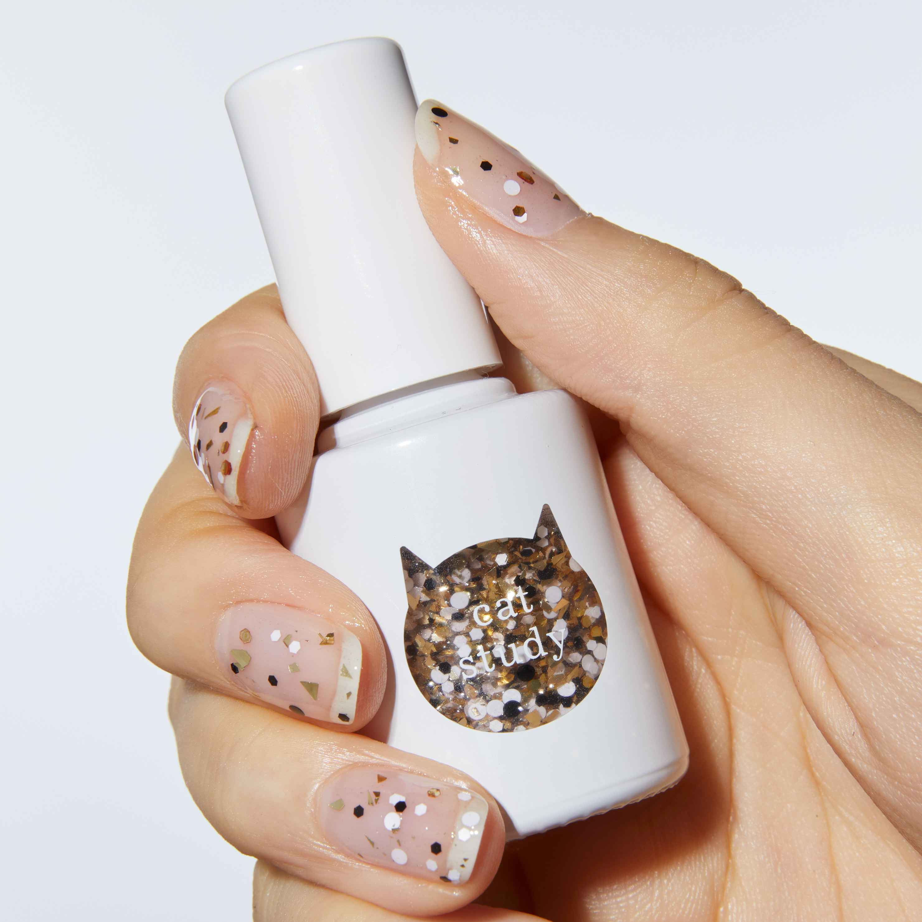 気になる“猫色ネイル”を試してみよう！uka／ウカ「uka キャットスタディ」